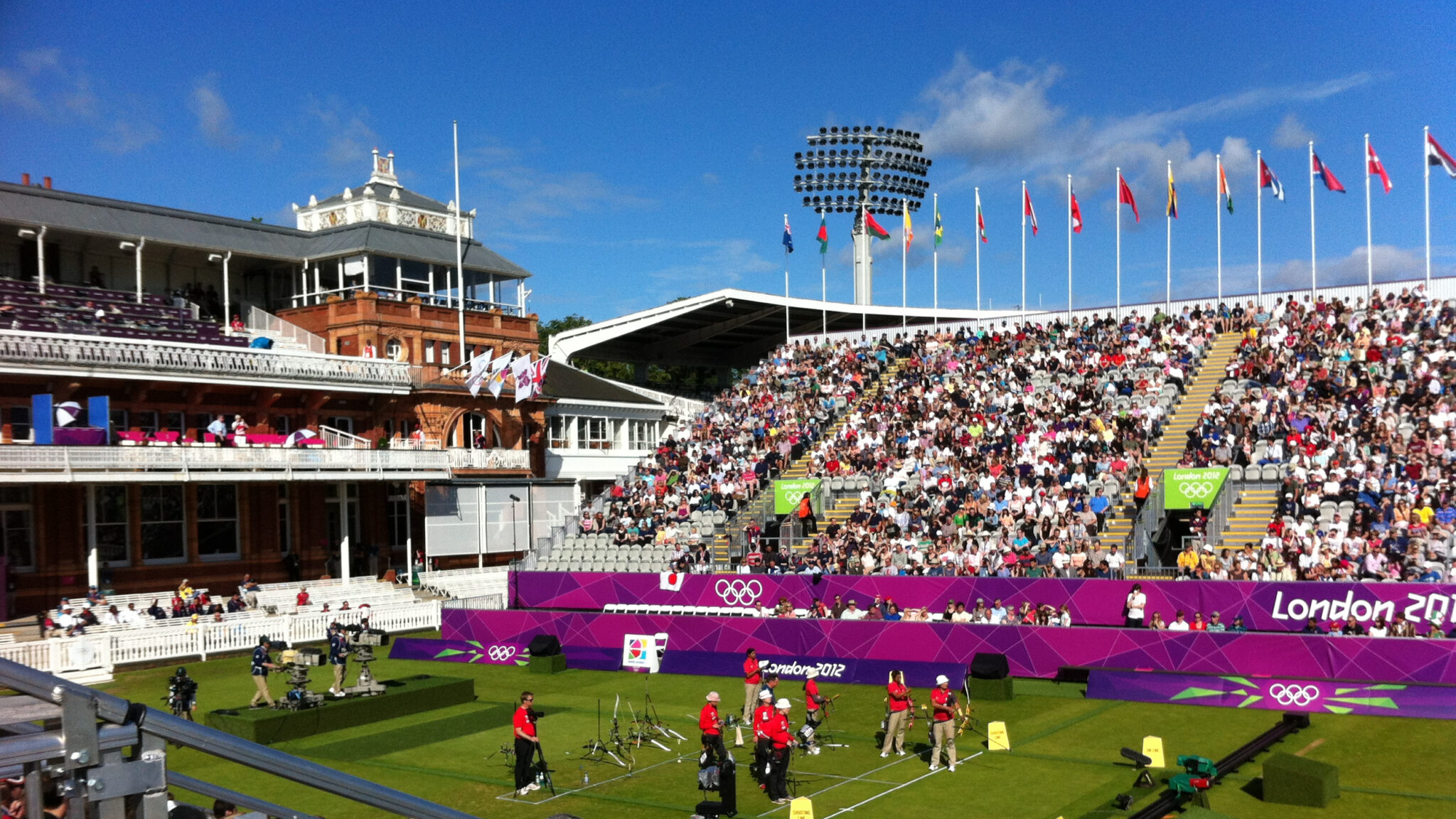 The Evolution of Stadiums: From Ancient to Modern Marvels - The Oxford Blue